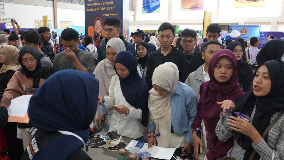 Unpad’s Faculty of Economics and Business is a Target, Hundreds of ...